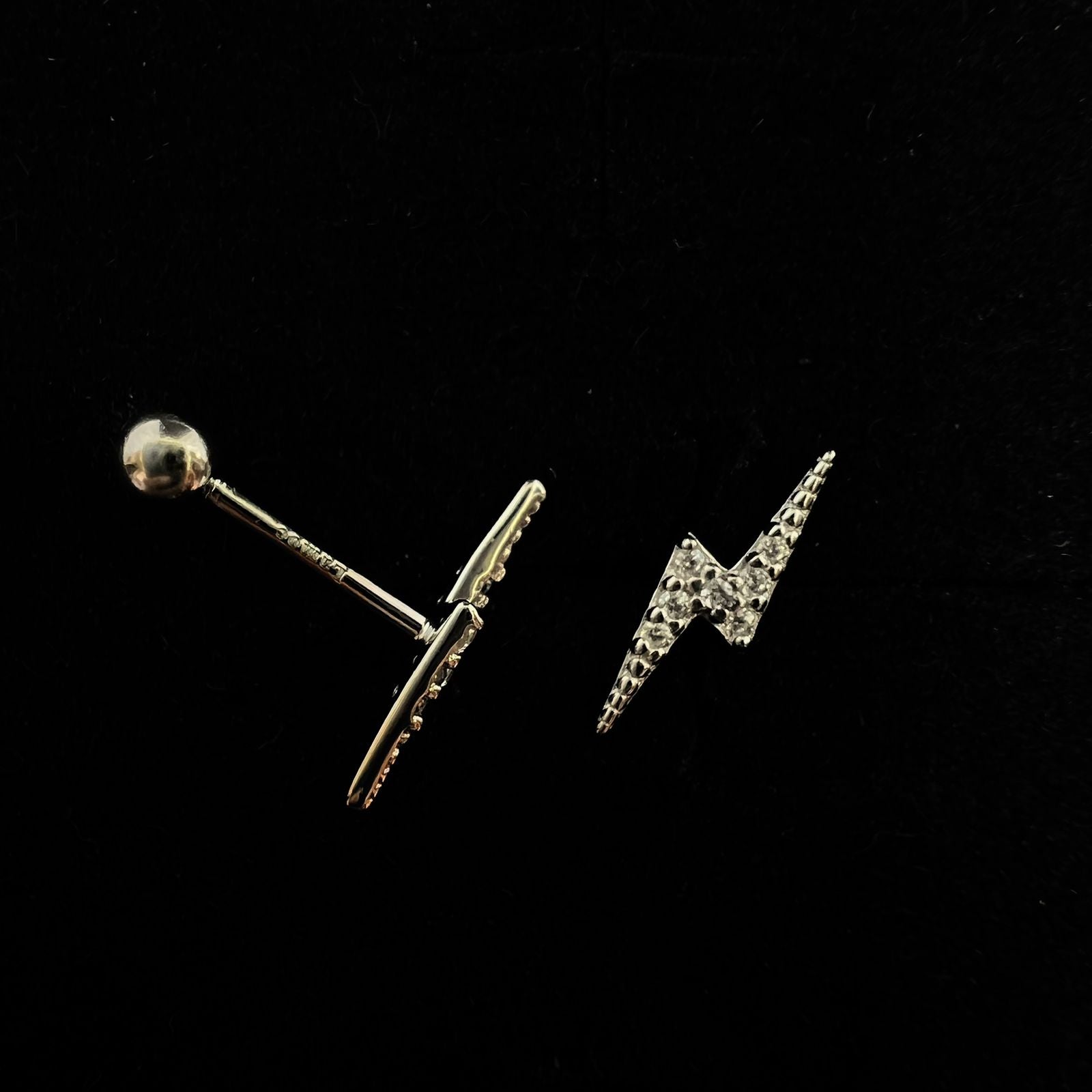 Thunder Lobe Ear Piercing – LAMOE