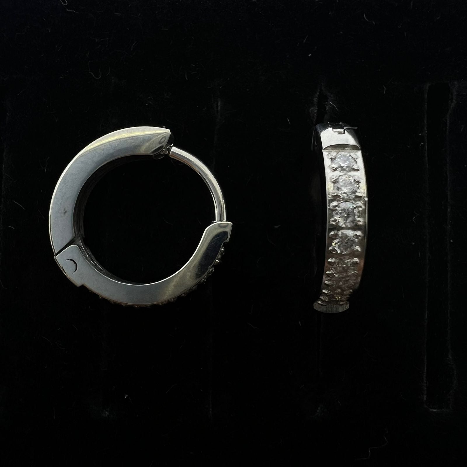 Stainless Steel Hoop Ear Piercing (Pair) – LAMOE